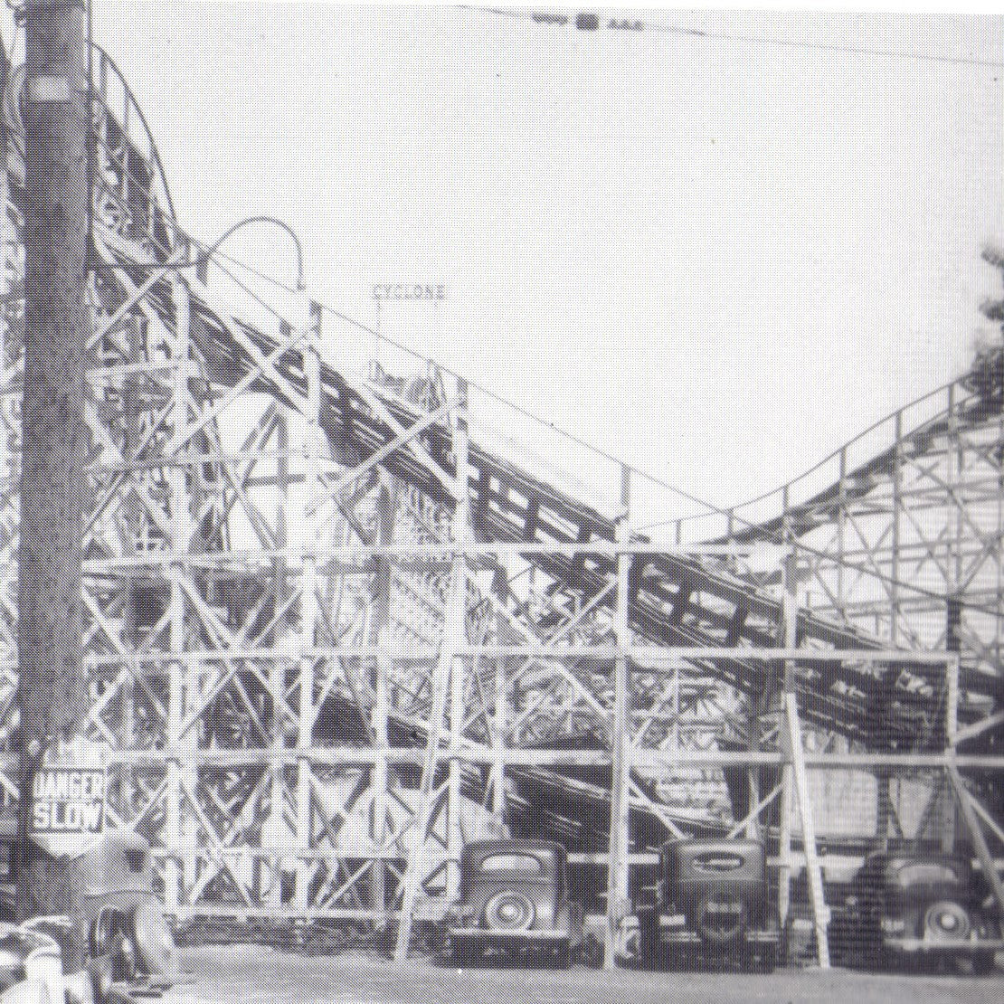 Cedar Point Vintage Cyclone Nanocoaster – Cedar Fair Merchandise
